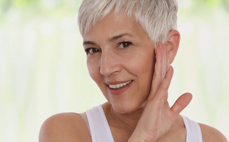 11 Secrets To Aging Gracefully & Look Younger Forever